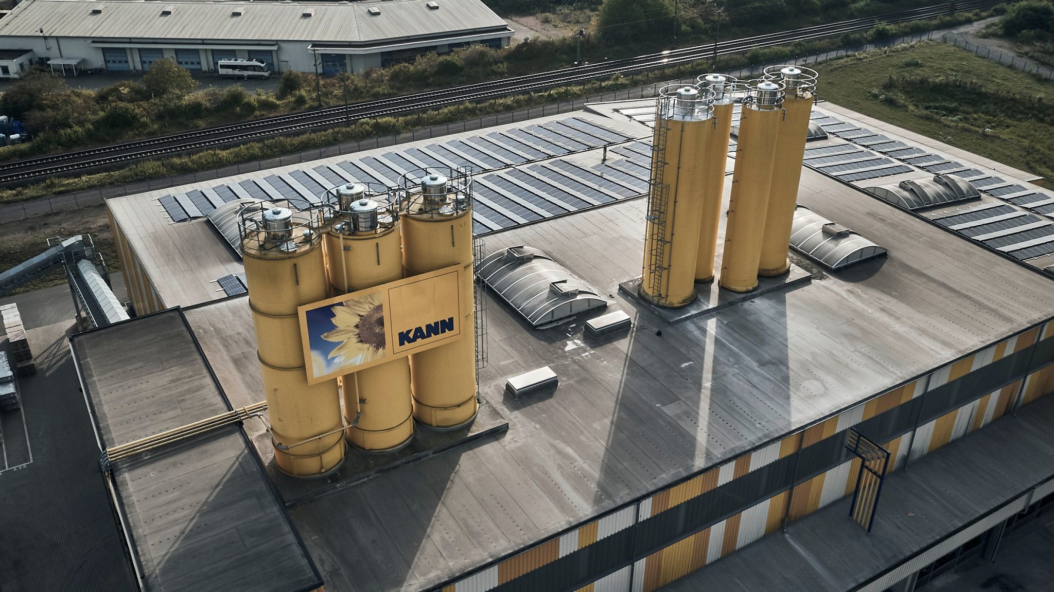 Wi SOLAR GmbH | Photovoltaik für Gewerbe, Handel, Industrie und Logistik